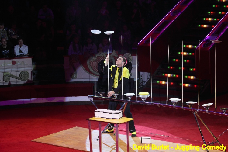 09 Plate spinning act Photos Plate Spinning Act Pictures Plate Spinner